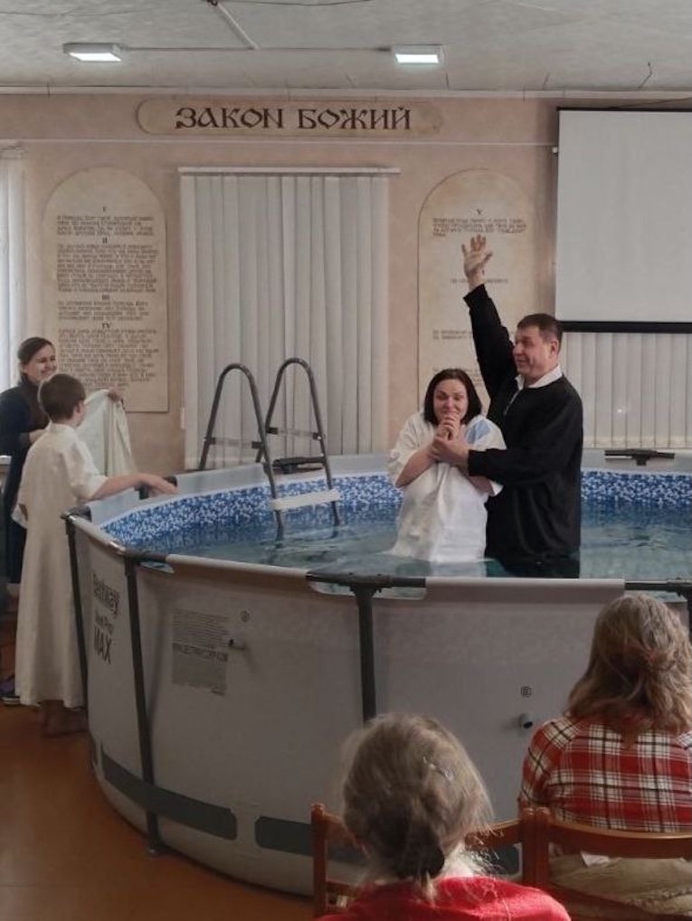 Крещение в общине г. Бобруйска – Церковь Христиан-Адвентистов Седьмого Дня
